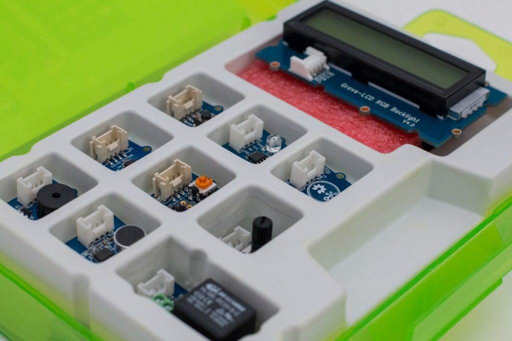 8 Great STEM Kits For Your Children To Improve Their STEM Skills ...